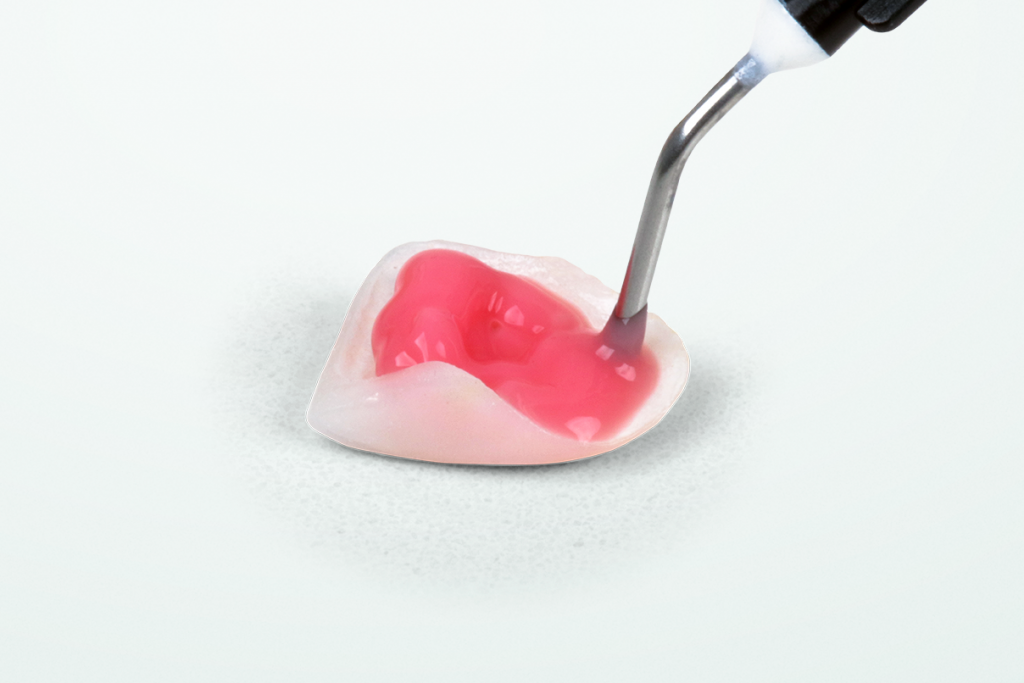 Etching of ceramic blocks with 10% hydrofluoric acid - FGM Dental Group